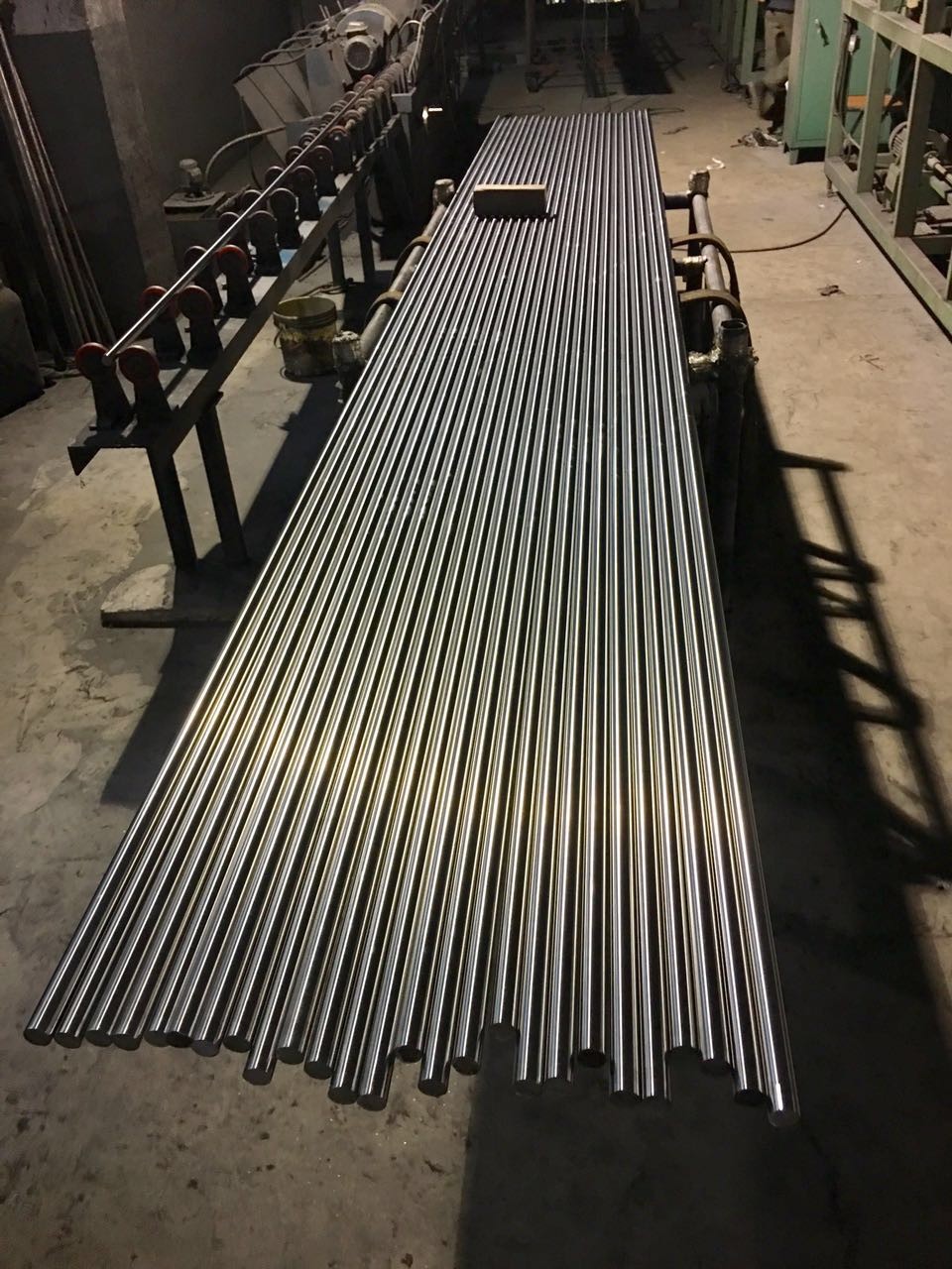 High Strength Hollow Metal Rod Round Hard Chrome Plating Surface